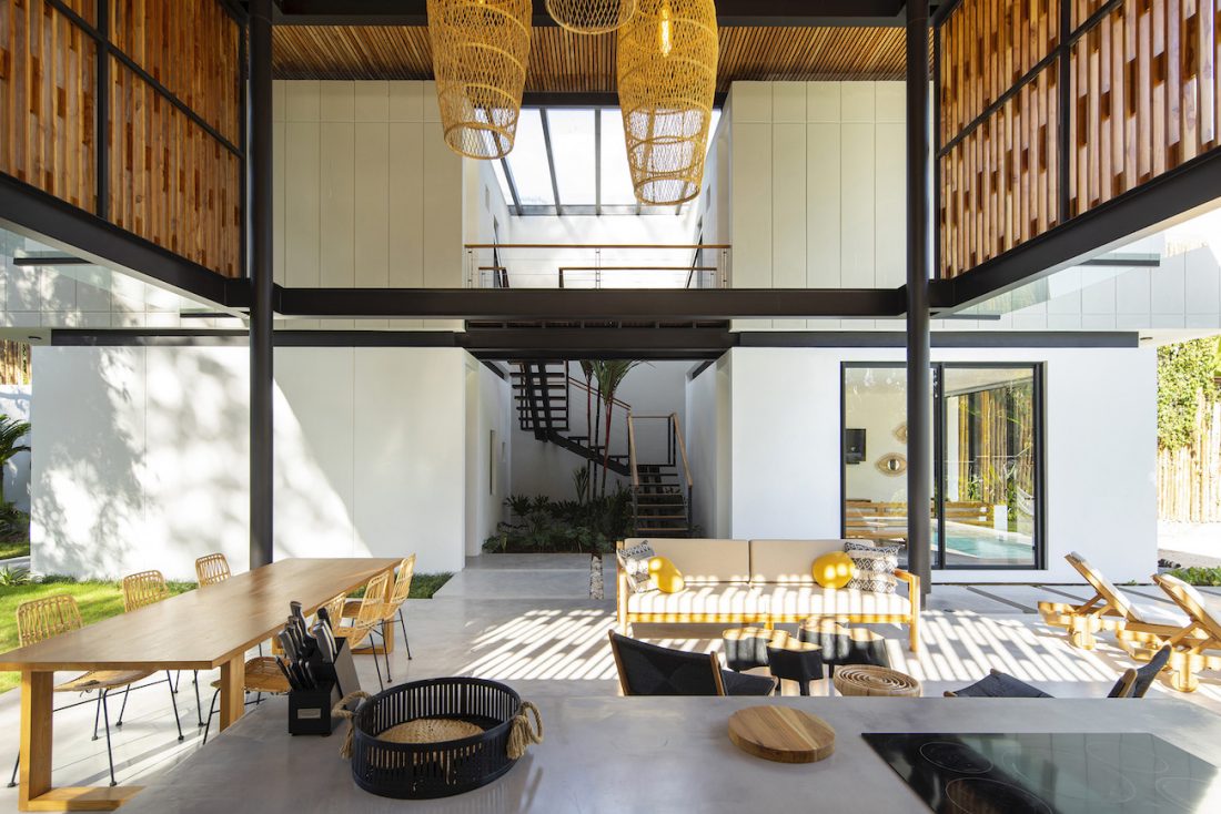Costa Rican architect Benjamin Garcia Saxe - Naia I & II - Lifestyling